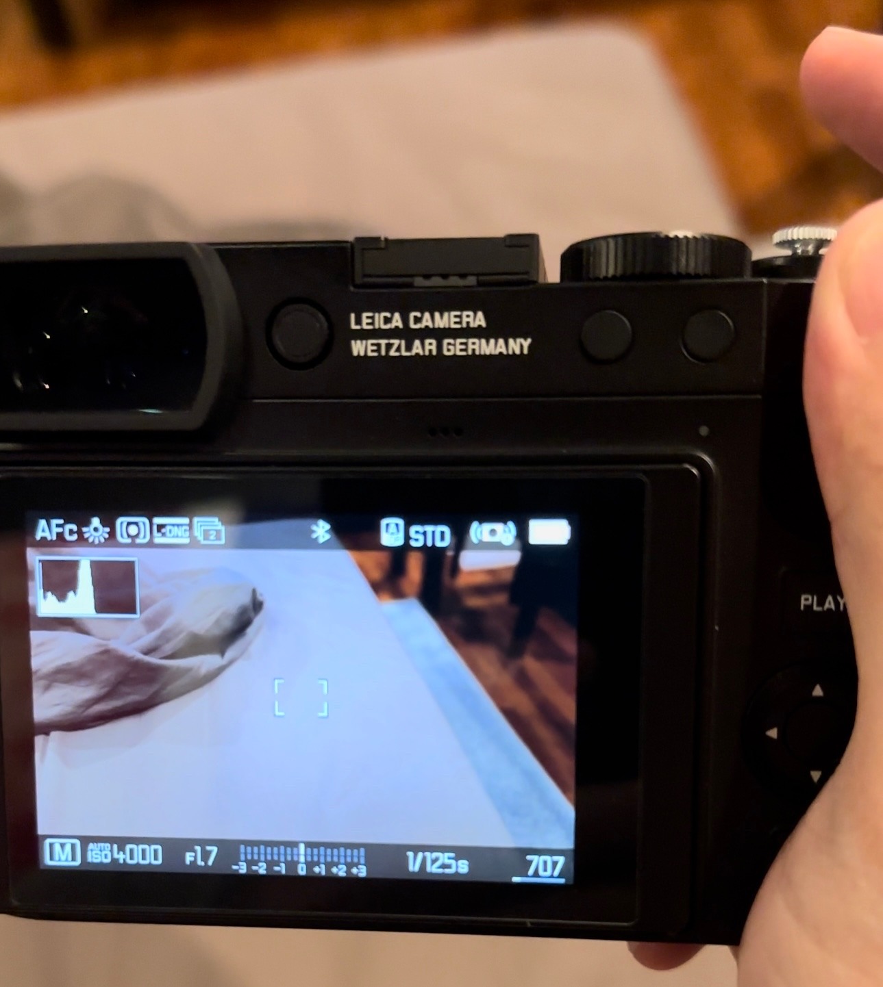 Q3 LCD/EVF and Histogram dimming when using AFc - Leica Q3 / Leica Q2 / Leica Q - Leica Forum